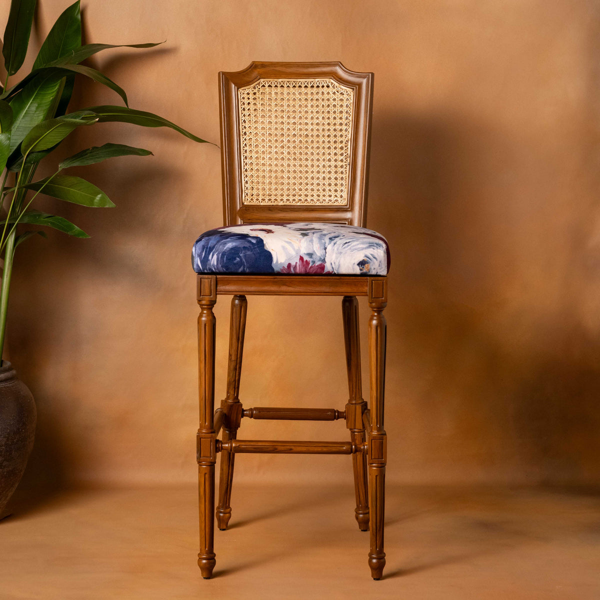 Luxury Auric Bar Revolving Chair – Peacock Life by Shabnam Gupta